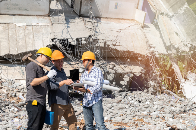 What to Look for in a Building Demolition Contractor | Double D ...